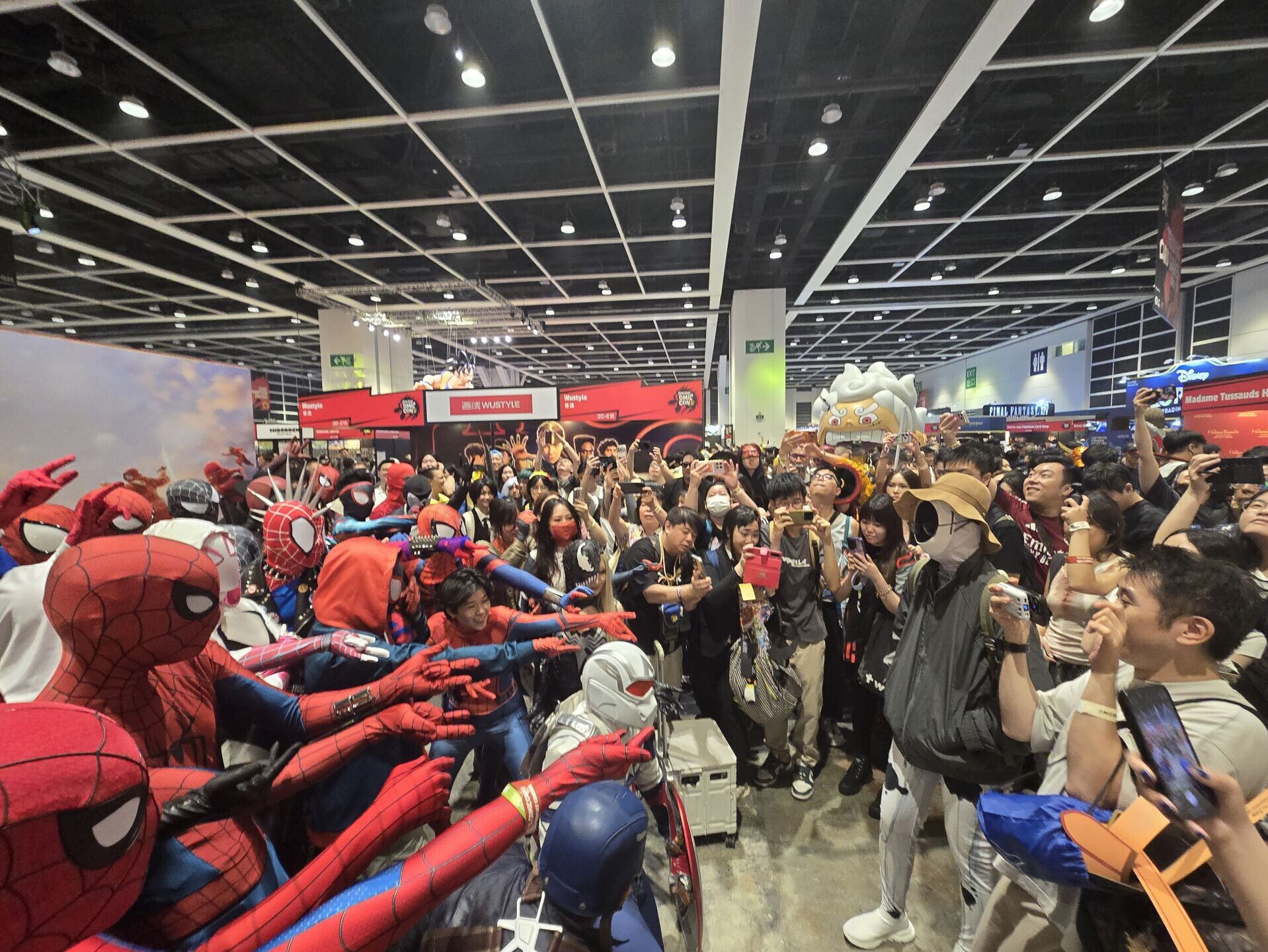 逾30隻蜘蛛俠惡搞互指 將MEME搬入Comic Con | am730