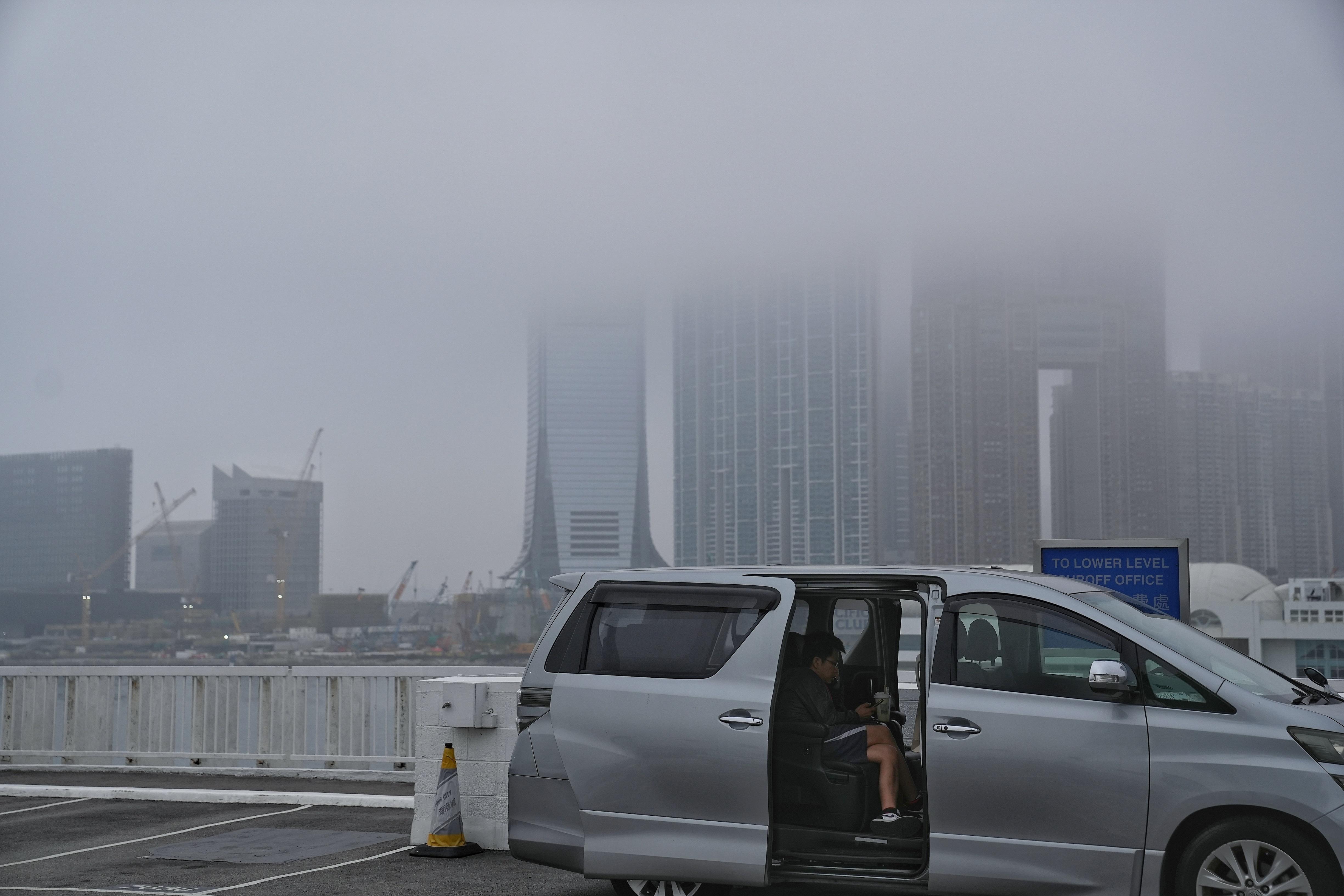 疫情｜港增12240宗確診 防護中心：目標4月底院舍接種率達九成 | am730 | am730