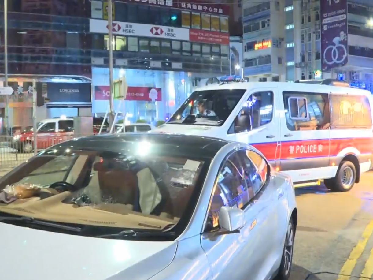 警彌敦道截可疑車上檢伸縮棍及3500元毒品 2男1女被捕 | am730 | am730